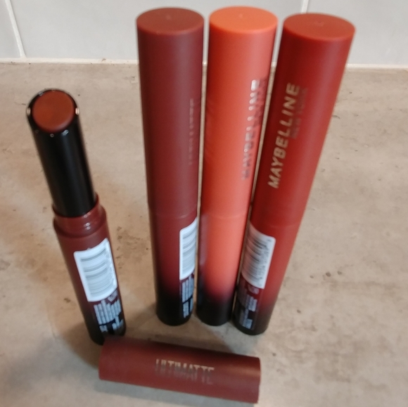 Maybelline | Makeup | 4 Maybelline New York Ultimate Lipstick 4 Dark ...
